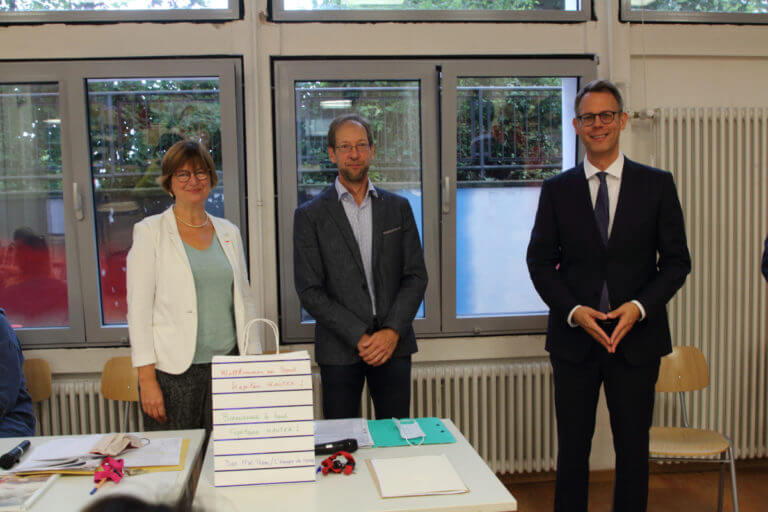 Einführung des neuen DFG-Schulleiters Stefan Hauter - Deutsch-Französisches­ Gymnasium Saarbrücken
